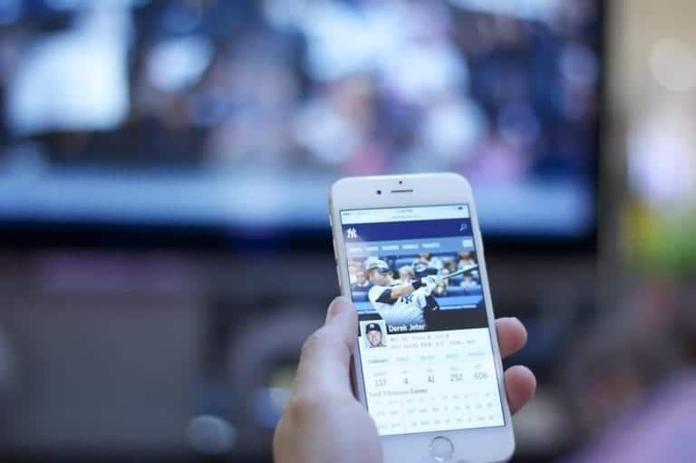 6 Ways to Connect Your Android Phone to Your TV – TechCult